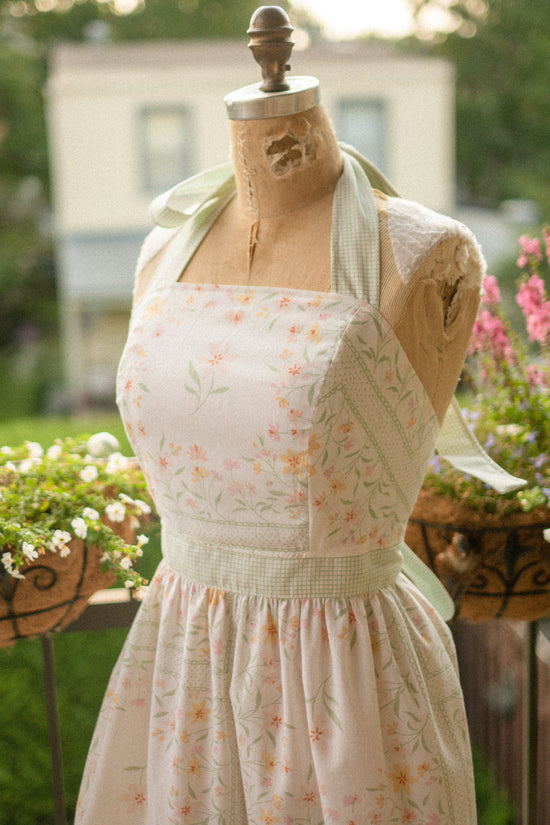 Handmade vintage apron set - morning dew – Amethyst designs